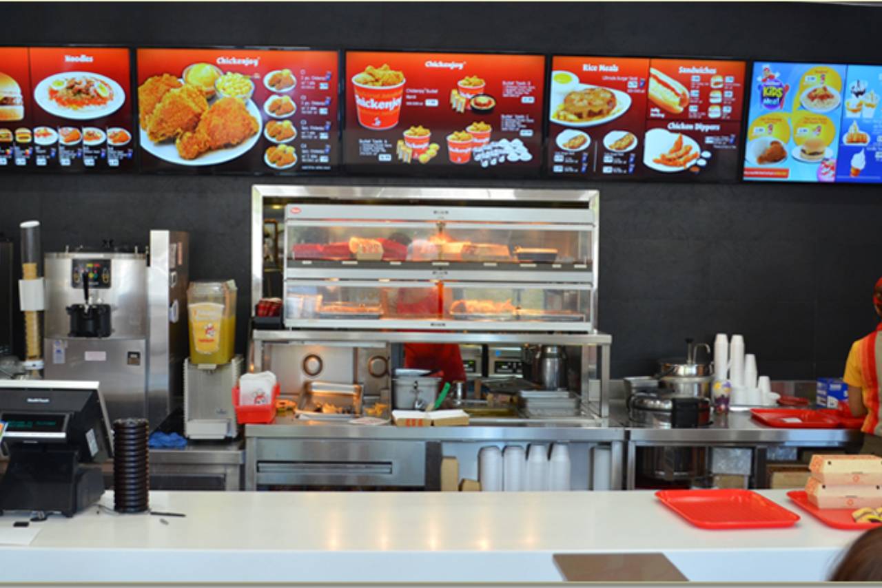 7 Reasons Why You Need an Electronic Menu Board | Restaurant Association