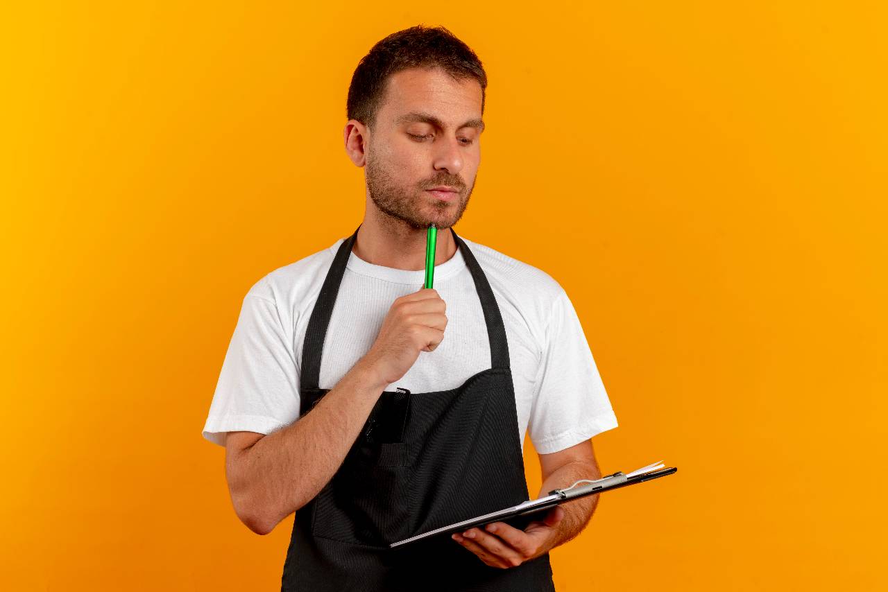 How Restaurant Managers Should Structure Their Day | Restaurant Association